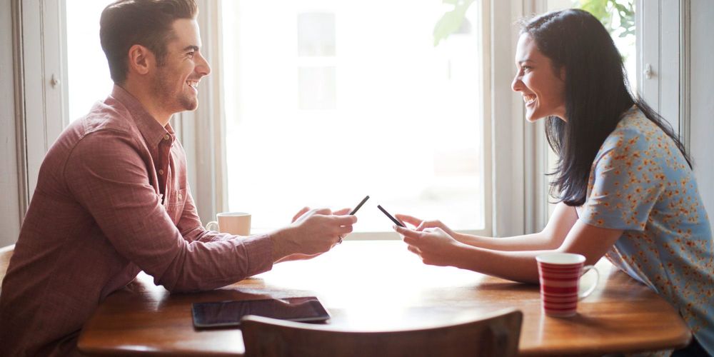 22 Alasan Kenapa Cewek Harus Punya Teman Dekat Cowok