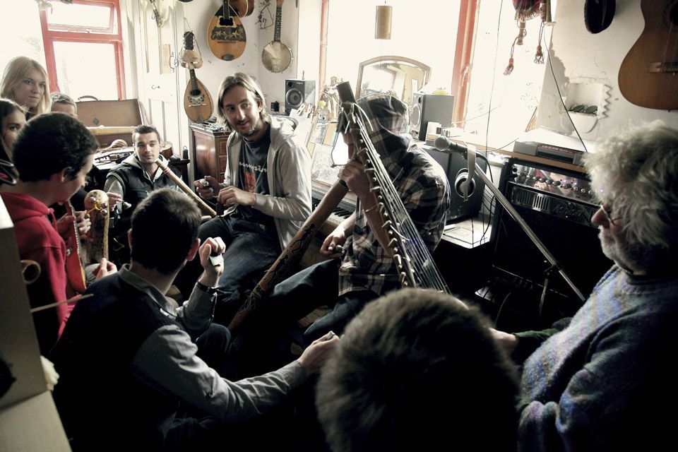 17 Manfaat Luar Biasa Belajar Musik Bagi Kehidupanmu