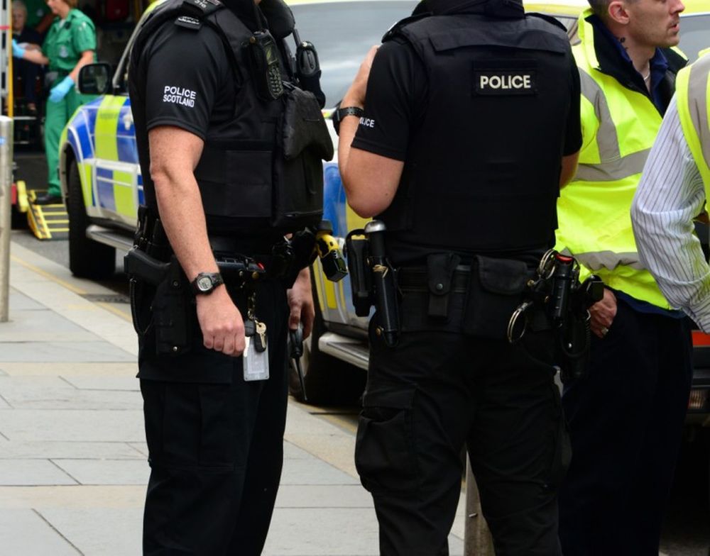 Tips Menghindari dan Menghadapi Tilangan Polisi