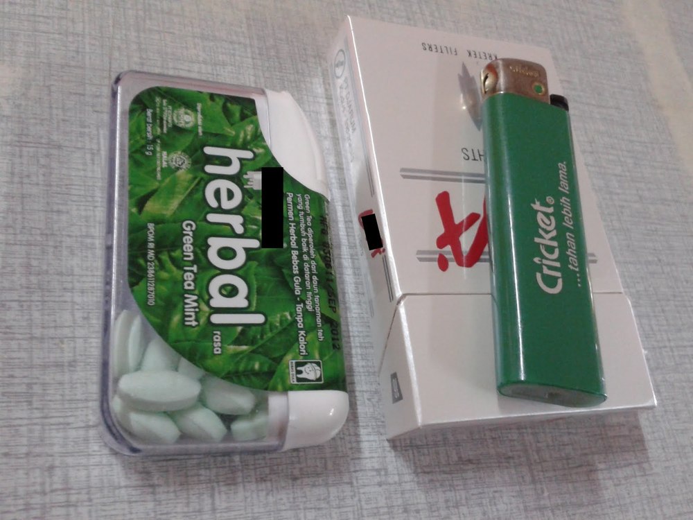 12 Cara Merokok yang Benar & Elegan, Peduli Sekitar!