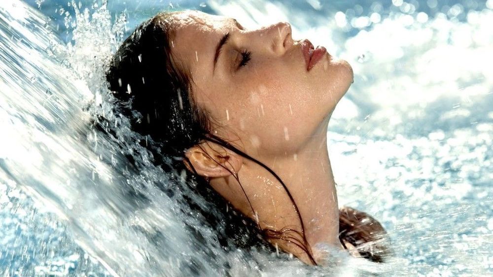 Kita Intip Cara Cewek Mandi Yuk