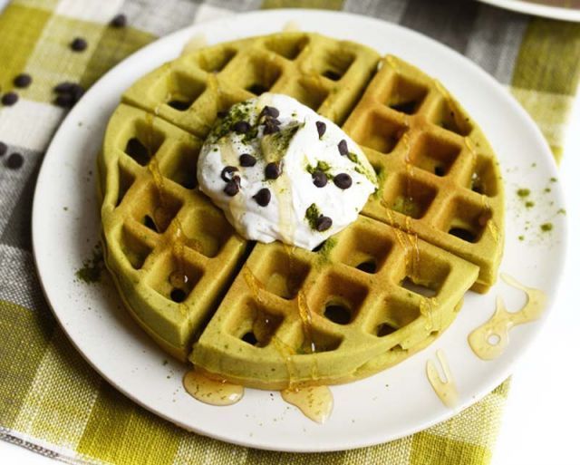 Pengen Bikin Waffle Seenak di Kafe? 6 Resep Ini Bisa Kok Kamu Buat Sendiri