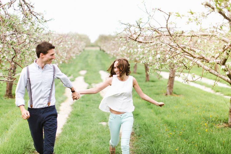 Kalau Hanya Untuk Bercumbu Atau Membuka Baju -- Kita Selalu Bisa Menunggu