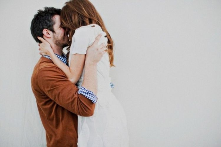 8 Perasaan yang Akan Kalian Alami Saat Menjalani Hubungan Pacaran yang ...