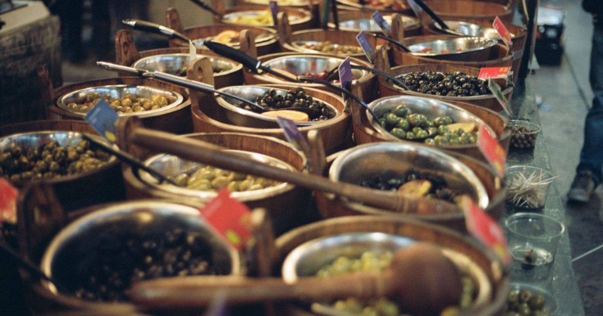 15 Makanan Khas Surabaya Paling Favorit & Terkenal