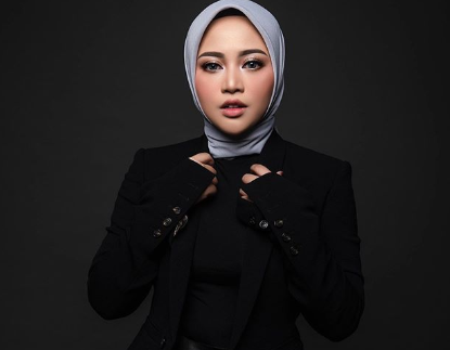 Kisah Menginspirasi Lawan Corona dari Rachel Vennya Sampai Hyun Bin