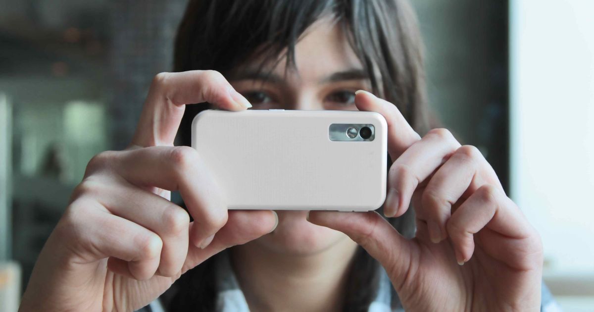 Coba Berhenti Selfie dan Manfaatkan Kamera Hp Buat 7 Hal Ini. Hidupmu Akan Jauh Lebih Mudah Lagi