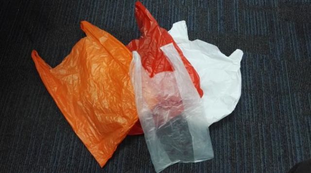 Daripada Sia-Sia Jadi Limbah, Kantong Plastik Bekas Bisa Kamu Ubah Jadi ...
