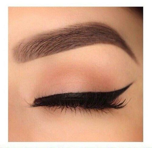 6 Makeup yang Efektif dan Cocok Untuk Pemula. Yuk Lihat Apa Aja!