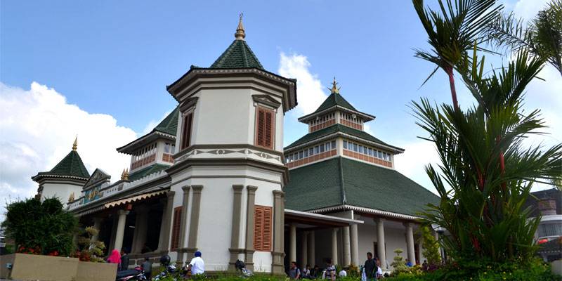 Tempat Wisata di Tasikmalaya yang Keren & Indah