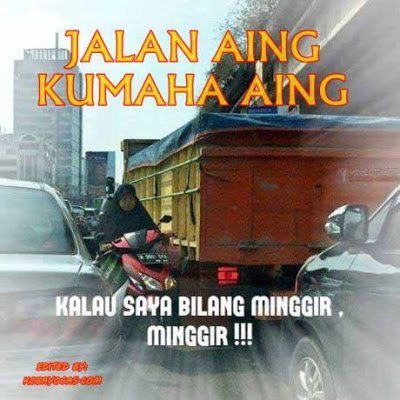 Ibu-Ibu Naik Motor di Jalan Tidak Akan Pernah Bisa Dilawan, 12 Meme Ini ...