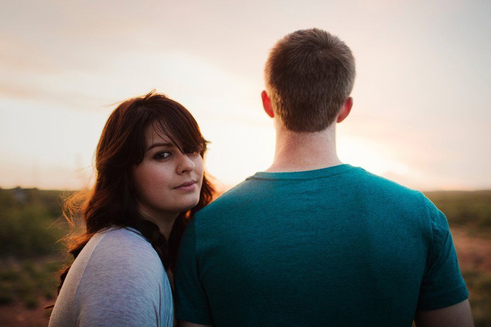 7 Cara Menghadapi Cowok Cuek Paling Ampuh