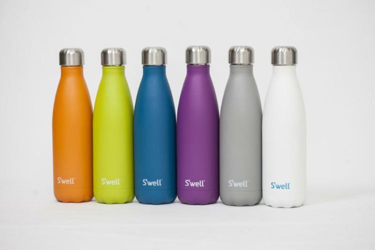 20 Ide Bentuk Botol Minum Kekinian; Cocok Buatmu yang Suka Bawa Minum ...