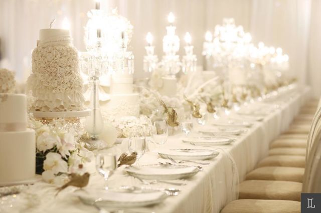 12 Foto Eksklusif Pernikahan Serba Putih Sandra Dewi, Minimalis dan ...