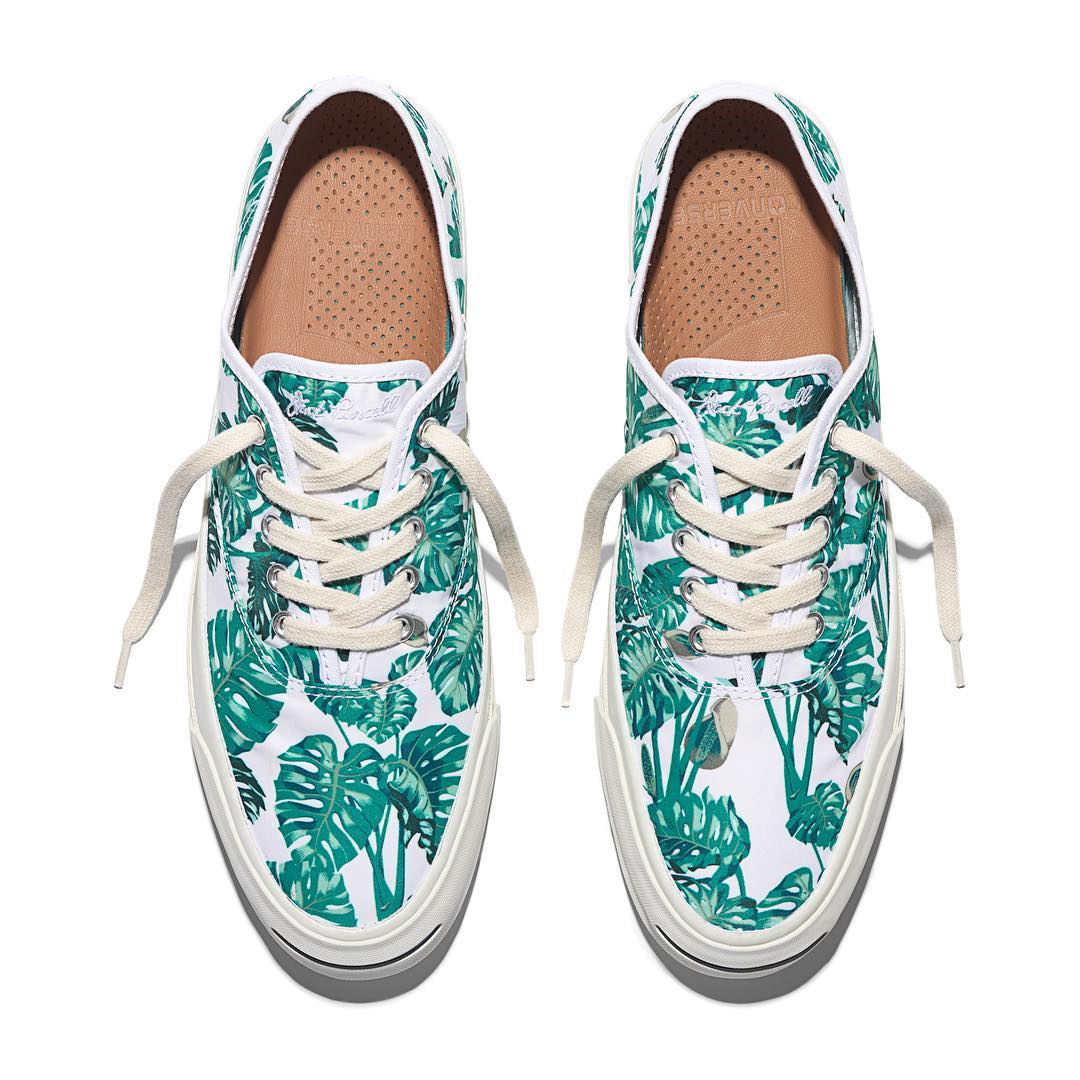 10 Pilihan Sepatu Kets yang Membuatmu Ingin Memilikinya untuk Temani ...