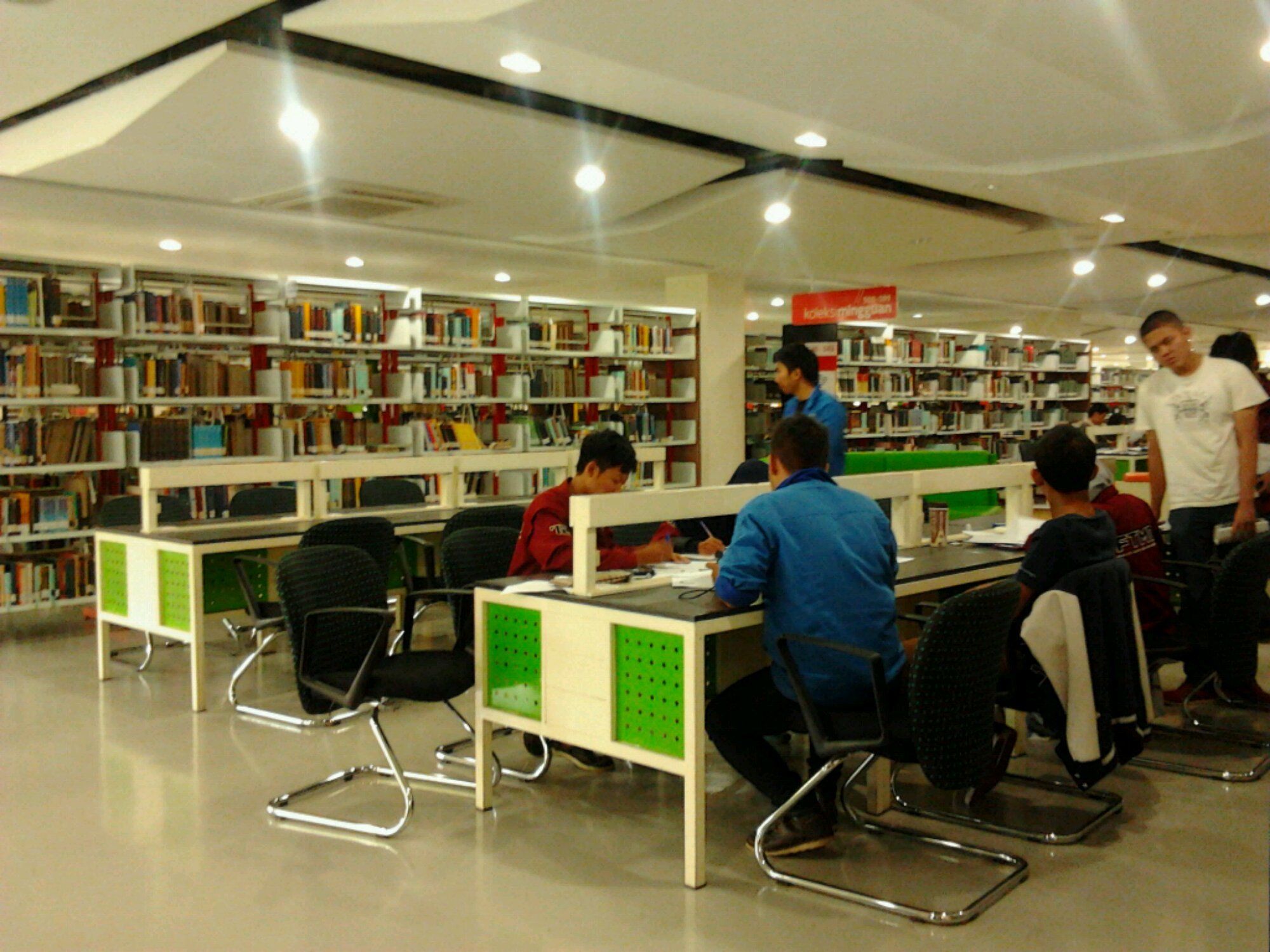 10 Perpustakaan Kampus di Indonesia yang Layak Untuk Dikunjungi. Perpus ...