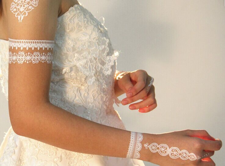 16+ Inspirasi Henna Putih Simple untuk Hari Pernikahanmu
