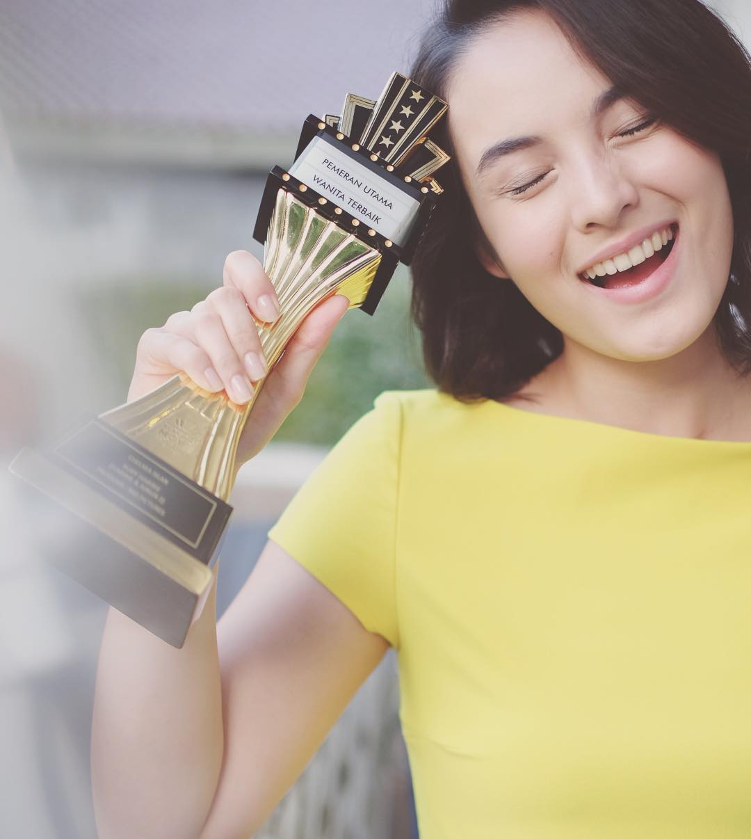 Alasan Chelsea Islan Memang Layak Dapat Penghargaan Innovative Young ...