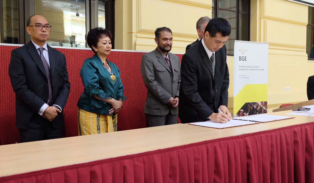 Eksistensi Perguruan Tinggi Raharja dalam Menjalin Kerjasama di Dunia ...