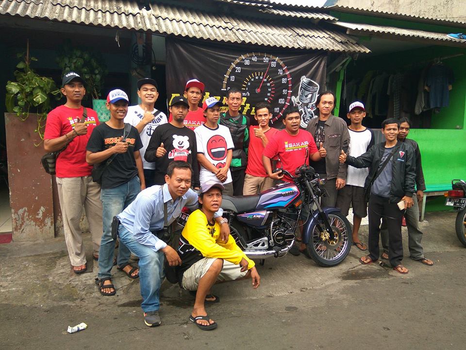 Klub Motor Ini Bantu Perbarui Motor Lusuh Seorang Pak Gojek ...