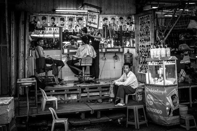 Mengenal Street Photography dan Berbagai Hasilnya. Bernilai Seni, Namun ...