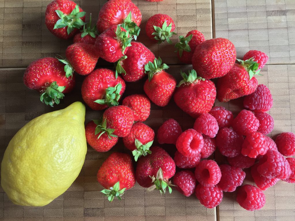 Gunakan 8 Bahan Alami Ini untuk Pewarna Makanan. Murah, Praktis dan ...