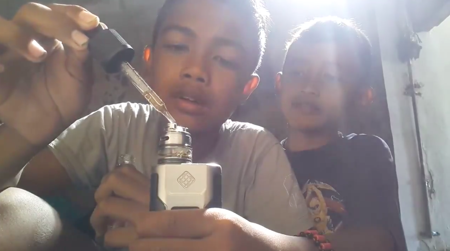 Muncul Video Review Vape dari 2 Bocah di Bawah Umur. Asli Miris Kalau ...