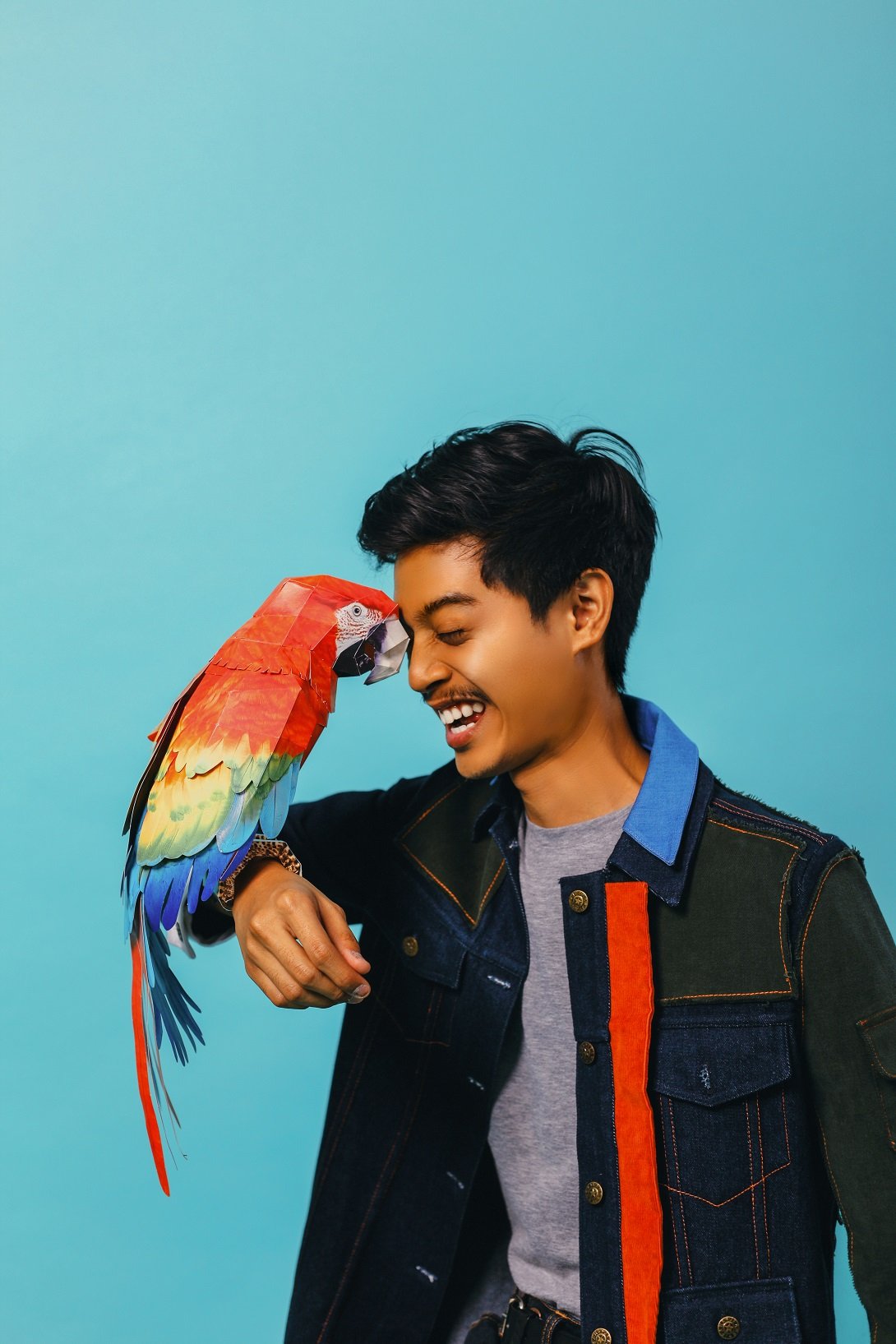 Wawancara Eksklusif Aulion: Standar Bahagia Anak Muda yang Tak Biasa ...