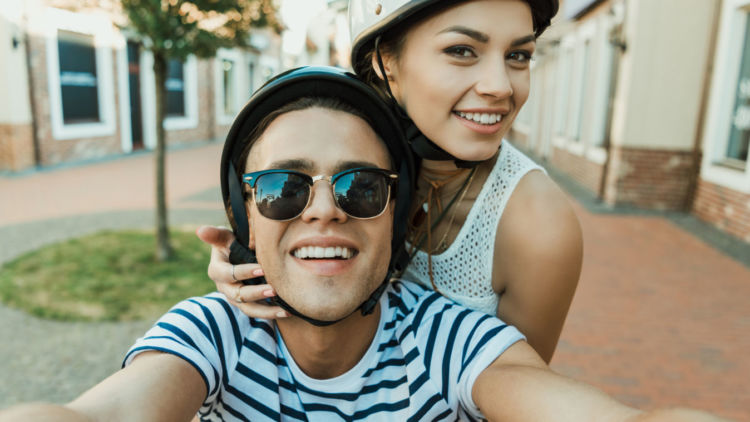 Paling Nggak Cewek Perlu Punya 1 Teman Dekat Cowok dalam Hidupnya. 6 ...