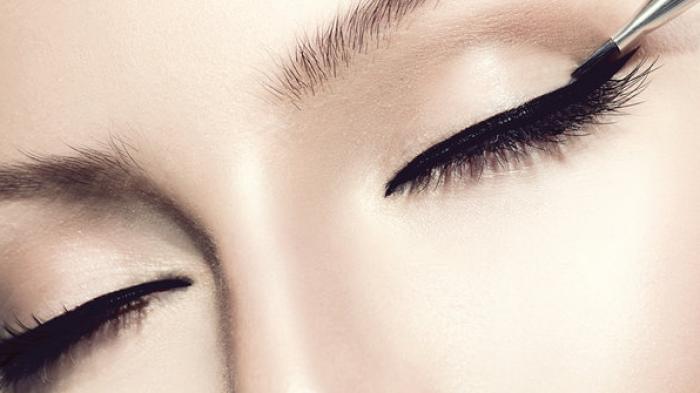 7 Tutorial Bikin Makeup Sendiri yang Bisa Dimakan! Aman, dan Sudah ...