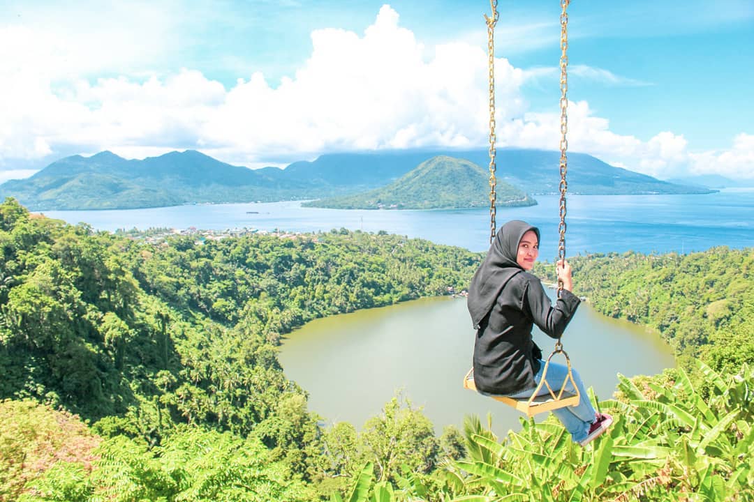 Danau Laguna Ngade, Spot Paling Indah dan Instagramable di Ternate. Yuk ...