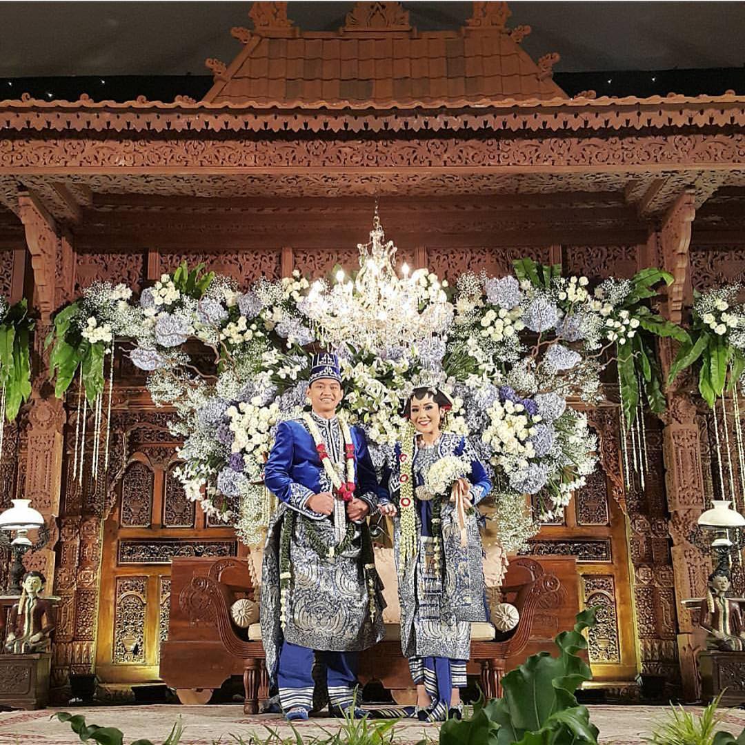 13+ Kumpulan Pengantin Jawa Memakai Kebaya Beledu. Tampak Mriyayeni Bak ...
