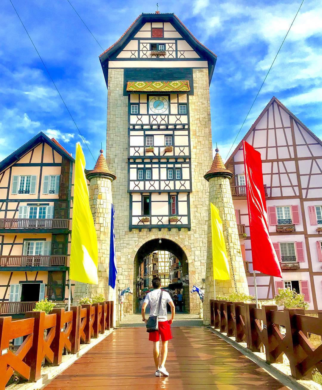 Colmar Tropicale, Destinasi Wisata Hits di Malaysia. Liburan ke Negeri ...
