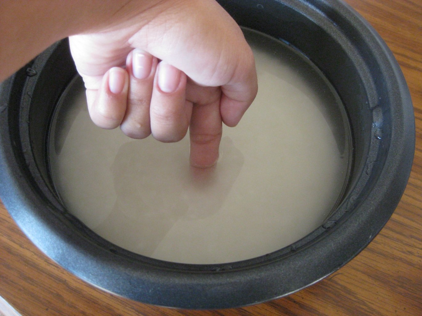 8 Trik Menanak Nasi di Rice Cooker Agar Pulen dan Nggak Gampang Basi