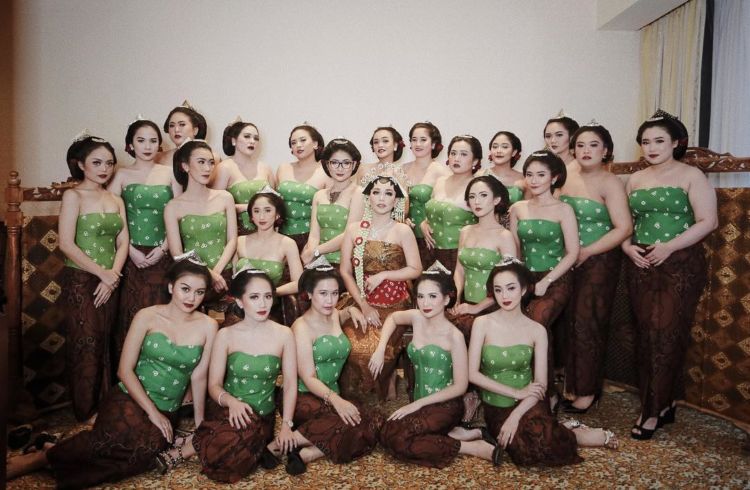 13+ Inspirasi Dodotan Jawa untuk Pagar Ayu. Tenang, Bisa Pakai ...