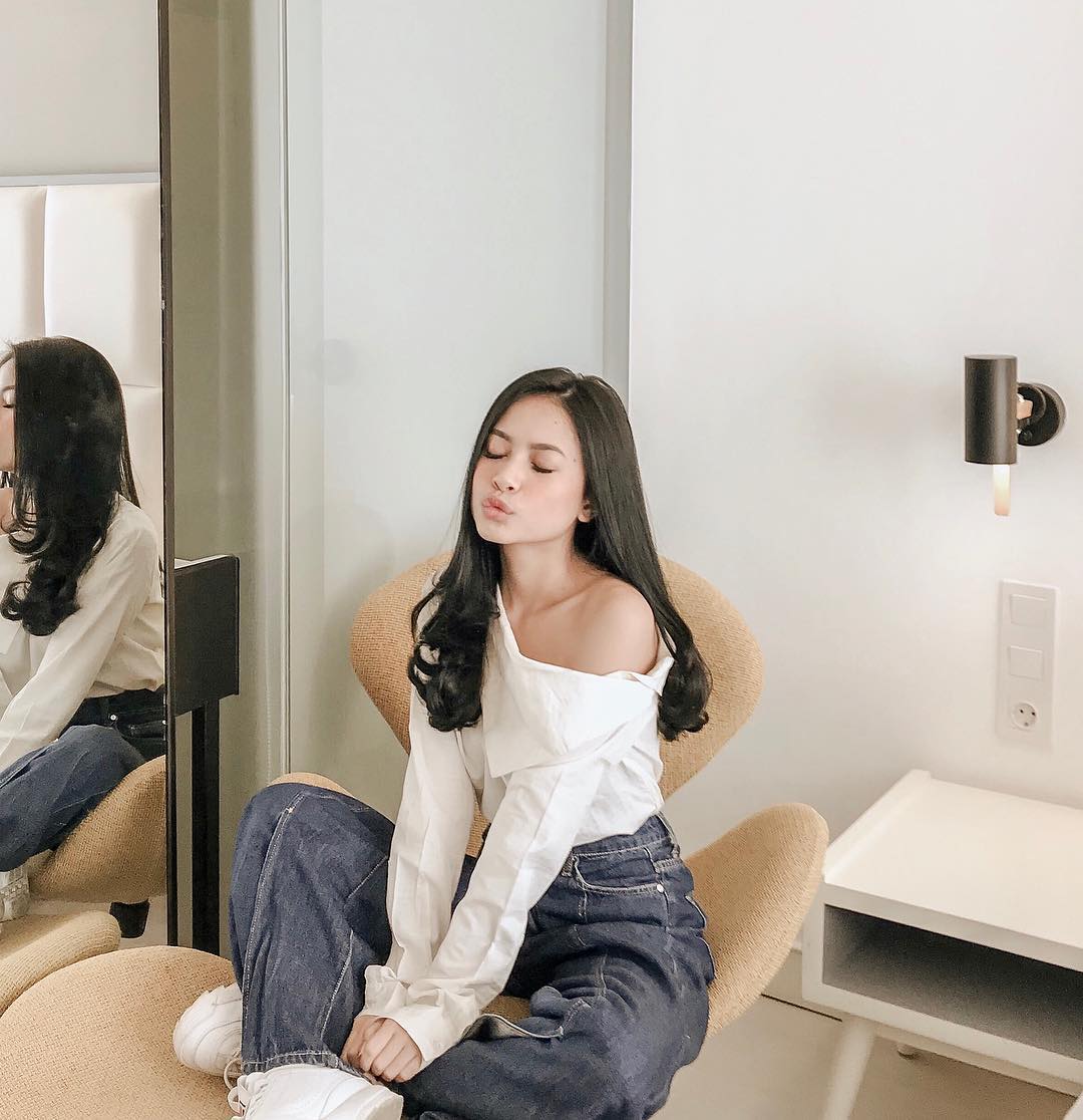 10 Ide Atasan Off Shoulder ala Selebgram yang Kecenya Kebangetan. Bikin ...