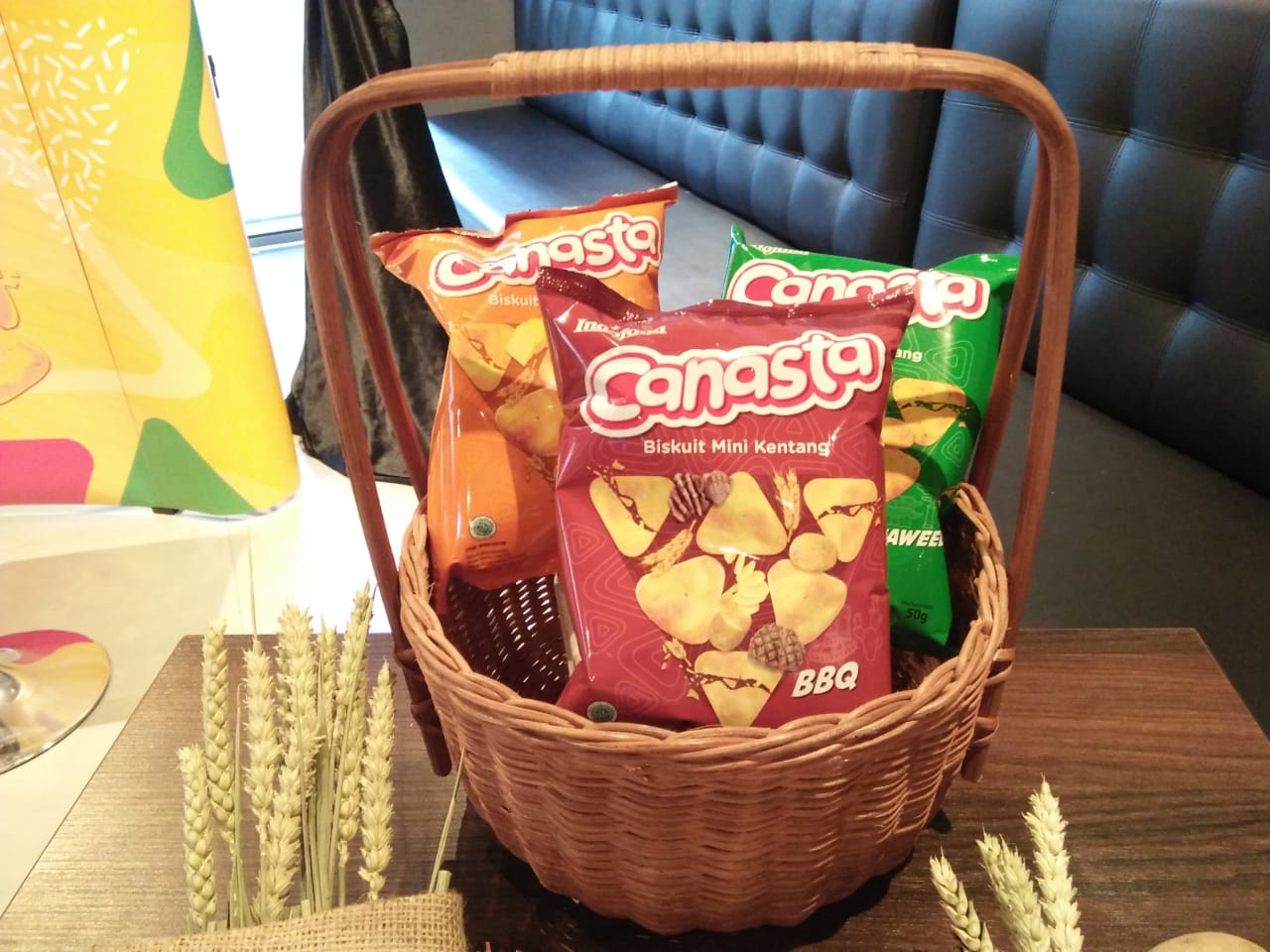 Biskuit Kentang Panggang Canasta Kembali Hadir Jadi Camilan Waktu ...