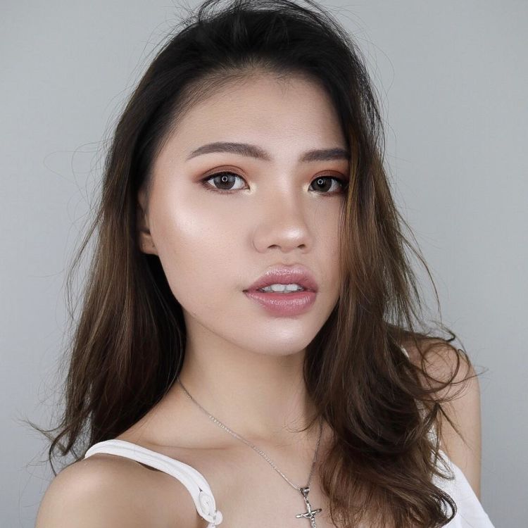 10 'Glass Skin Make-Up' Ala Para Beauty Vlogger, Riasan Wajah yang ...