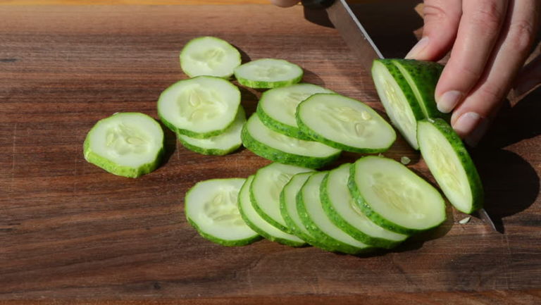 11 Jenis Potongan Sayuran ala Chef yang Bervariasi