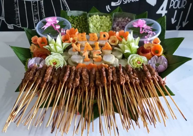 11 Makanan Pengganti Tumpeng Nasi Kuning untuk Perayaan. Nggak Monoton ...