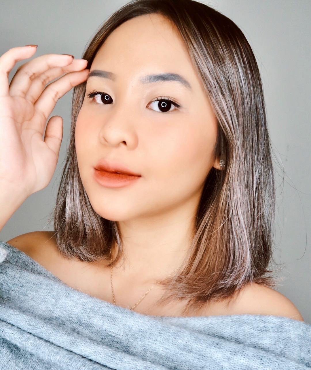 8 Ide Make-up ala Beauty Influencer No Cukur Alis. Hasil Ayu Alami ...