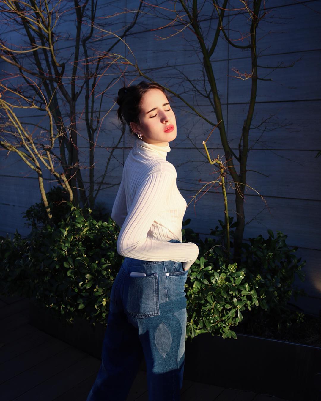 9 Potret Stylish Taleedah Tamer, Putri CEO Arab Saudi yang Jadi Model ...