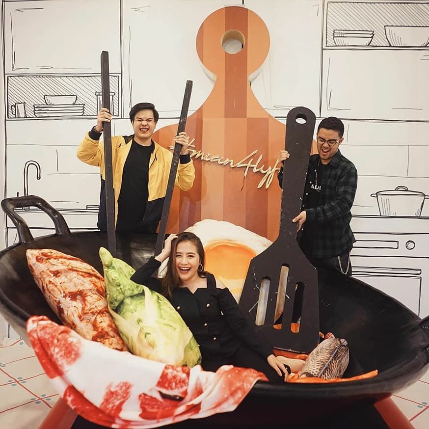 Haluu World Jakarta, Destinasi Wisata Instagramable Buat Anak Gaul ...