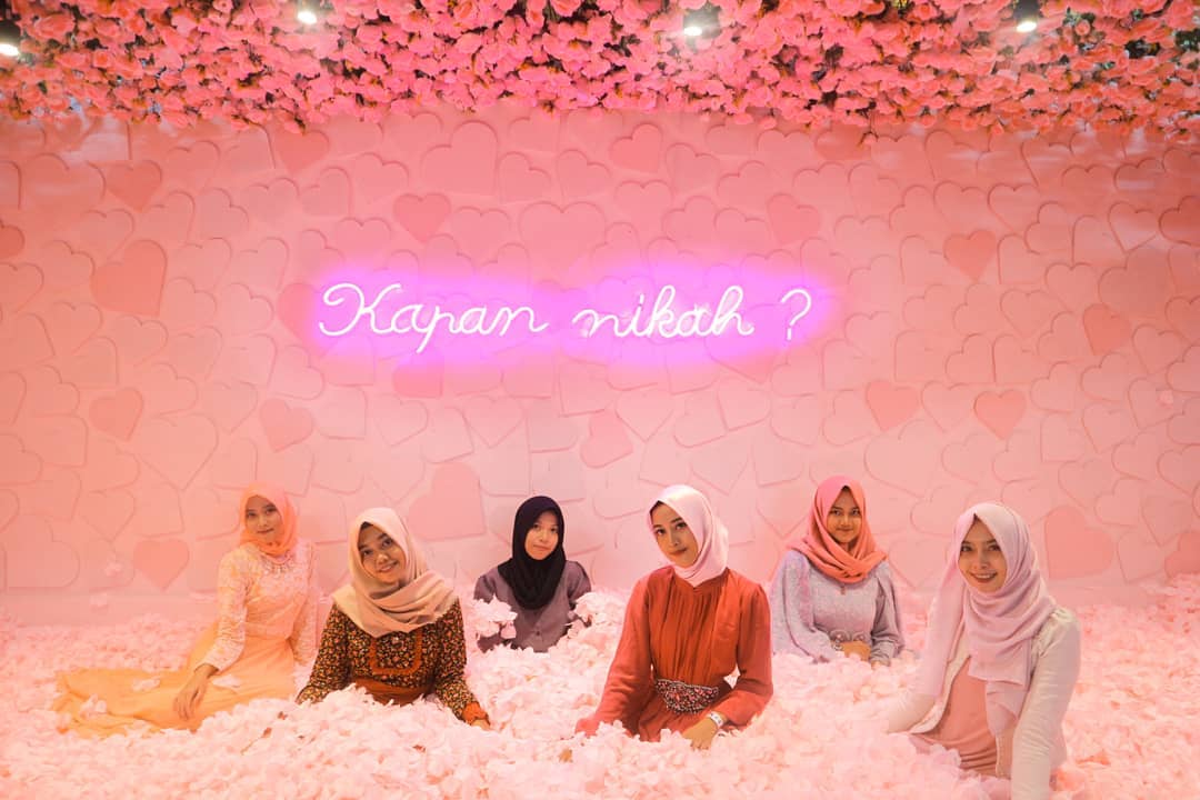 Haluu World Jakarta, Destinasi Wisata Instagramable Buat Anak Gaul ...