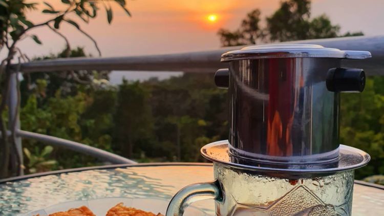 Yuk, Berwisata Kuliner di Watu Langit. Tempat Wisata yang Wajib ...