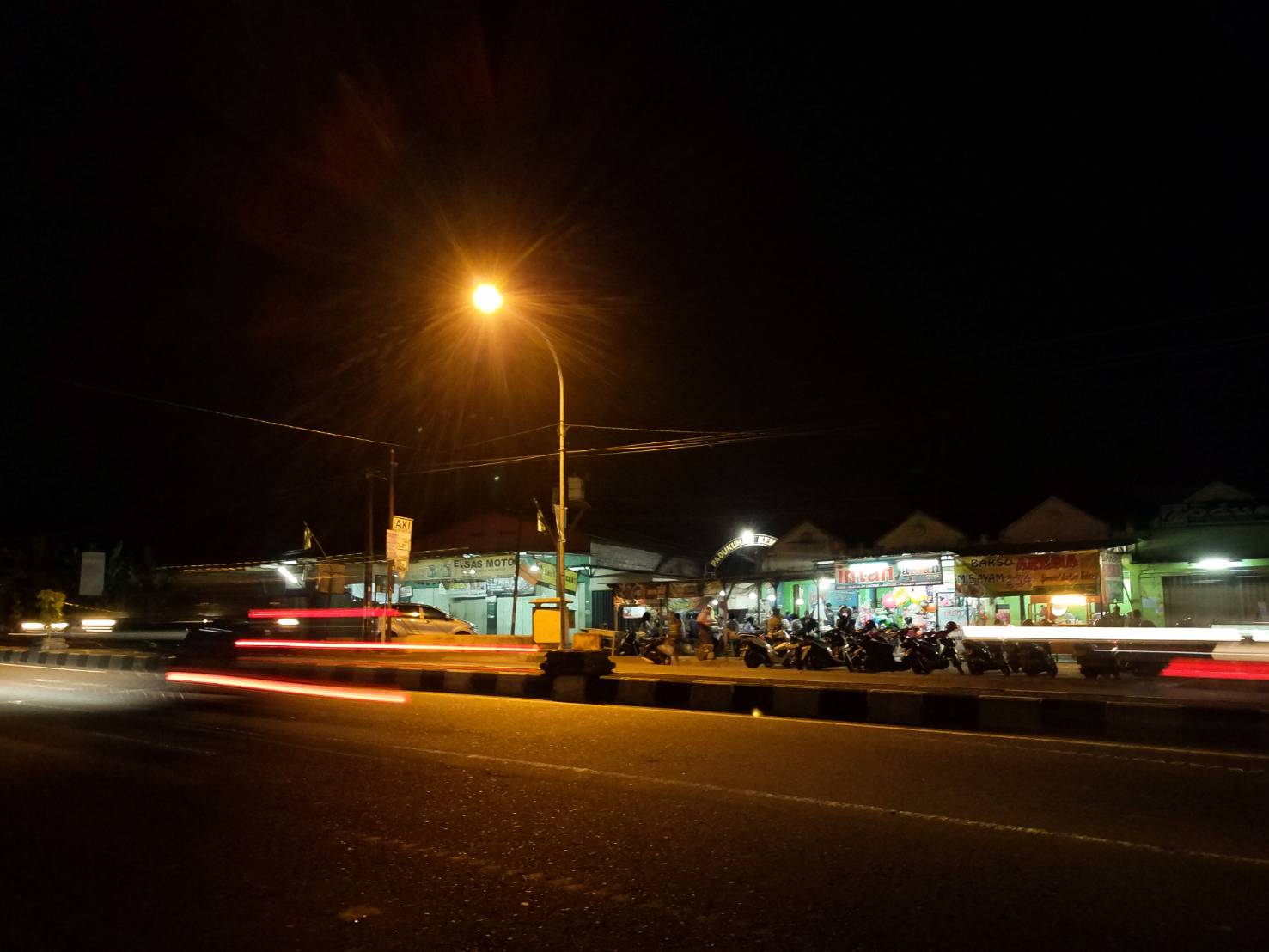 8 Angkringan di Jogja Paling Favorit dan Terkenal