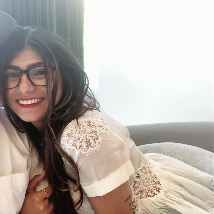 Dikira Bergelimang Harta, Pendapatan Mia Khalifa Selama di Industri Film Dewasa Cuma 170 Juta