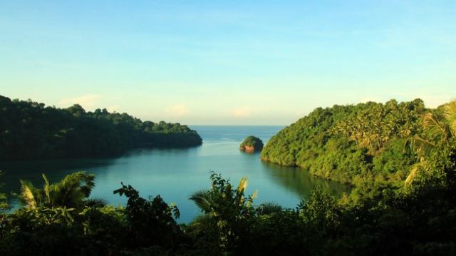 Rasanya Liburan Seru ke Pulau Lembeh, di Sulawesi Utara. Pesona Alamnya ...