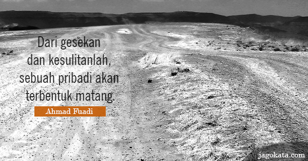 5 Quotes Ahmad Fuadi, Penulis Novel Negeri 5 Menara yang Buat Semangat ...