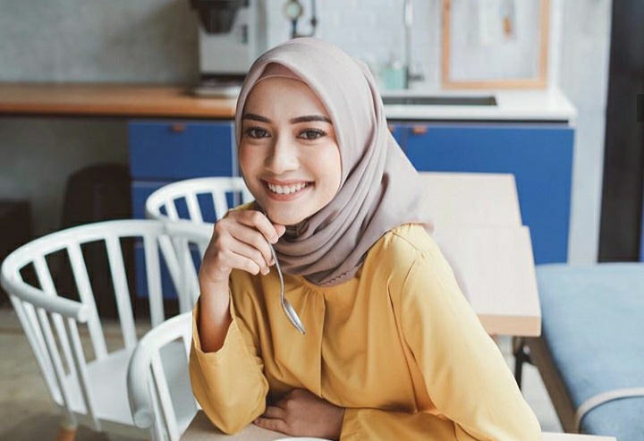 7 Selebgram Ini Gayanya Layak Kamu Tiru dari Ujung Kepala Sampai Kaki ...
